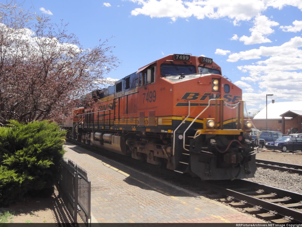 BNSF 7499